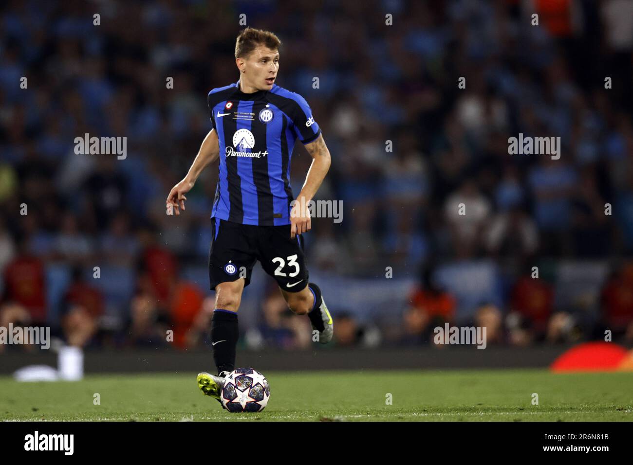 Champions league final ball 2022 2023 hi-res stock photography and ...