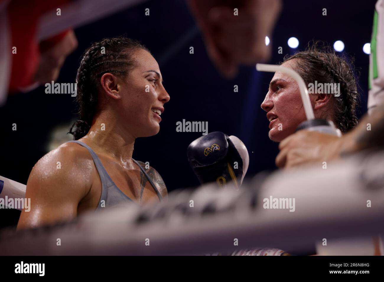 Ellie Scotney (right) interacts with Cherneka Johnson during the IBF ...