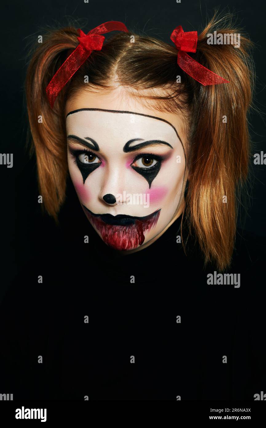Close up portrait of young teenage girl with Halloween makeup ...