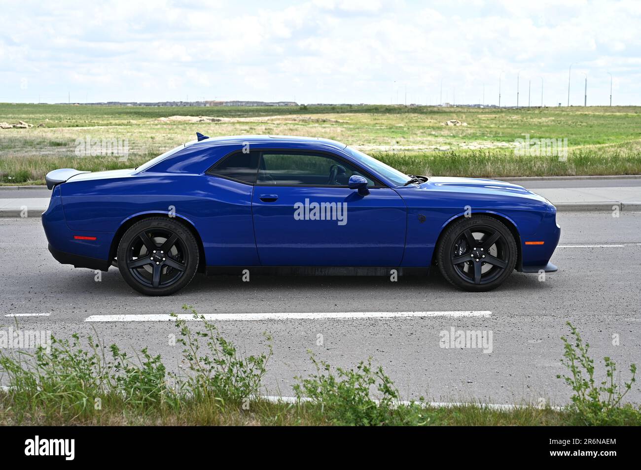 2022 Challenger Srt8 Blue