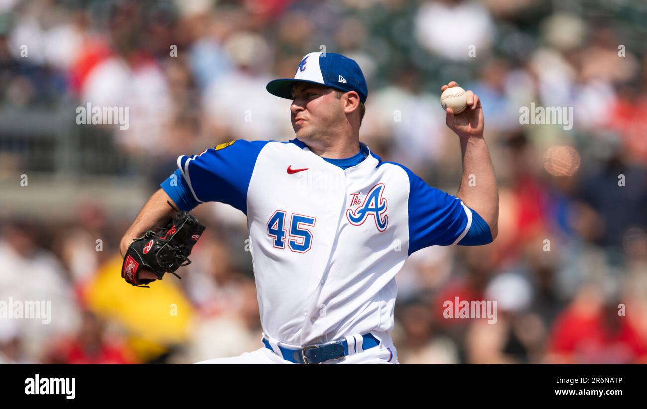 Atlanta Braves starting pitcher Jared Shuster throws in the first ...