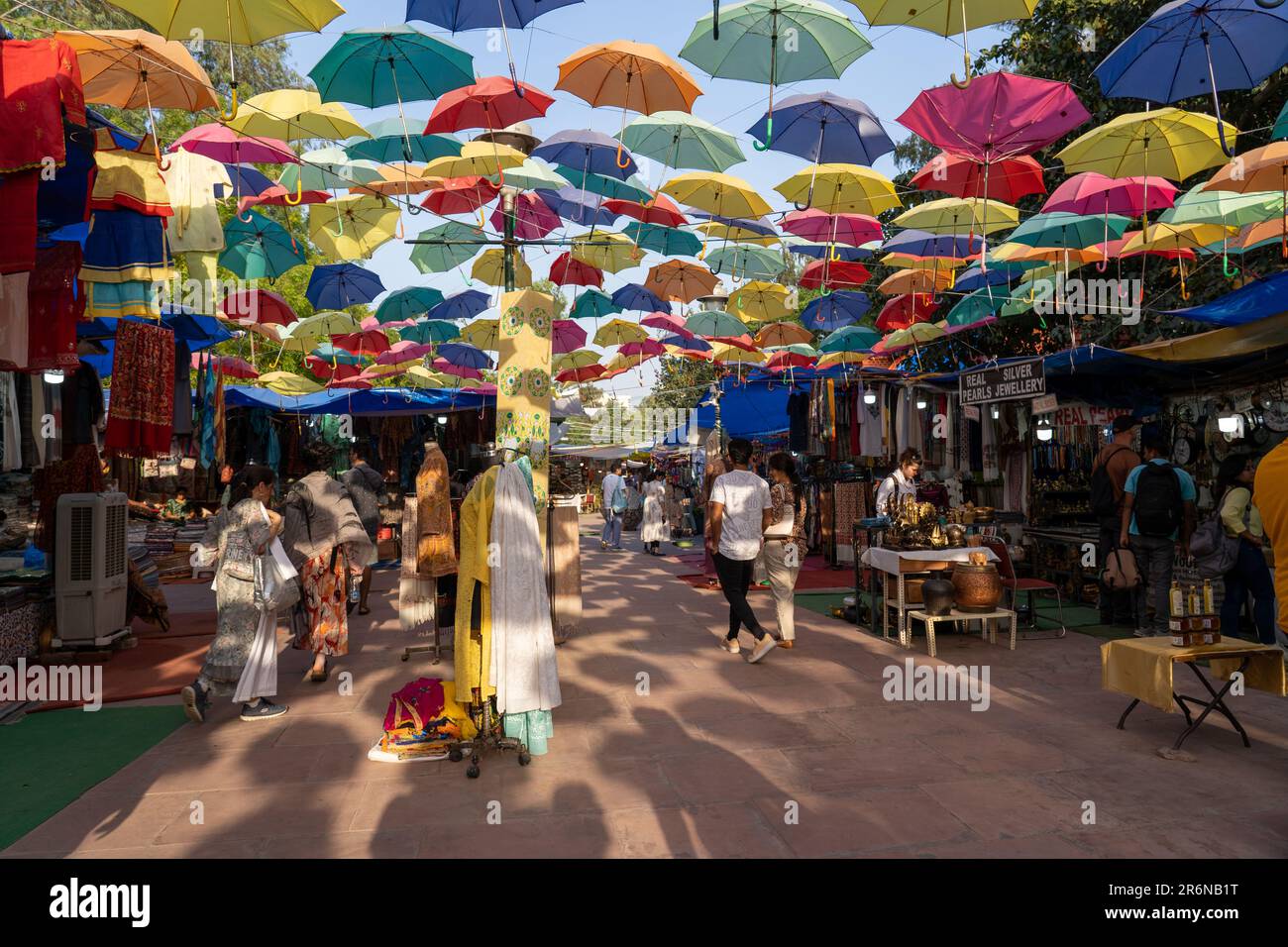 Dilli haat new delhi hi-res stock photography and images - Alamy