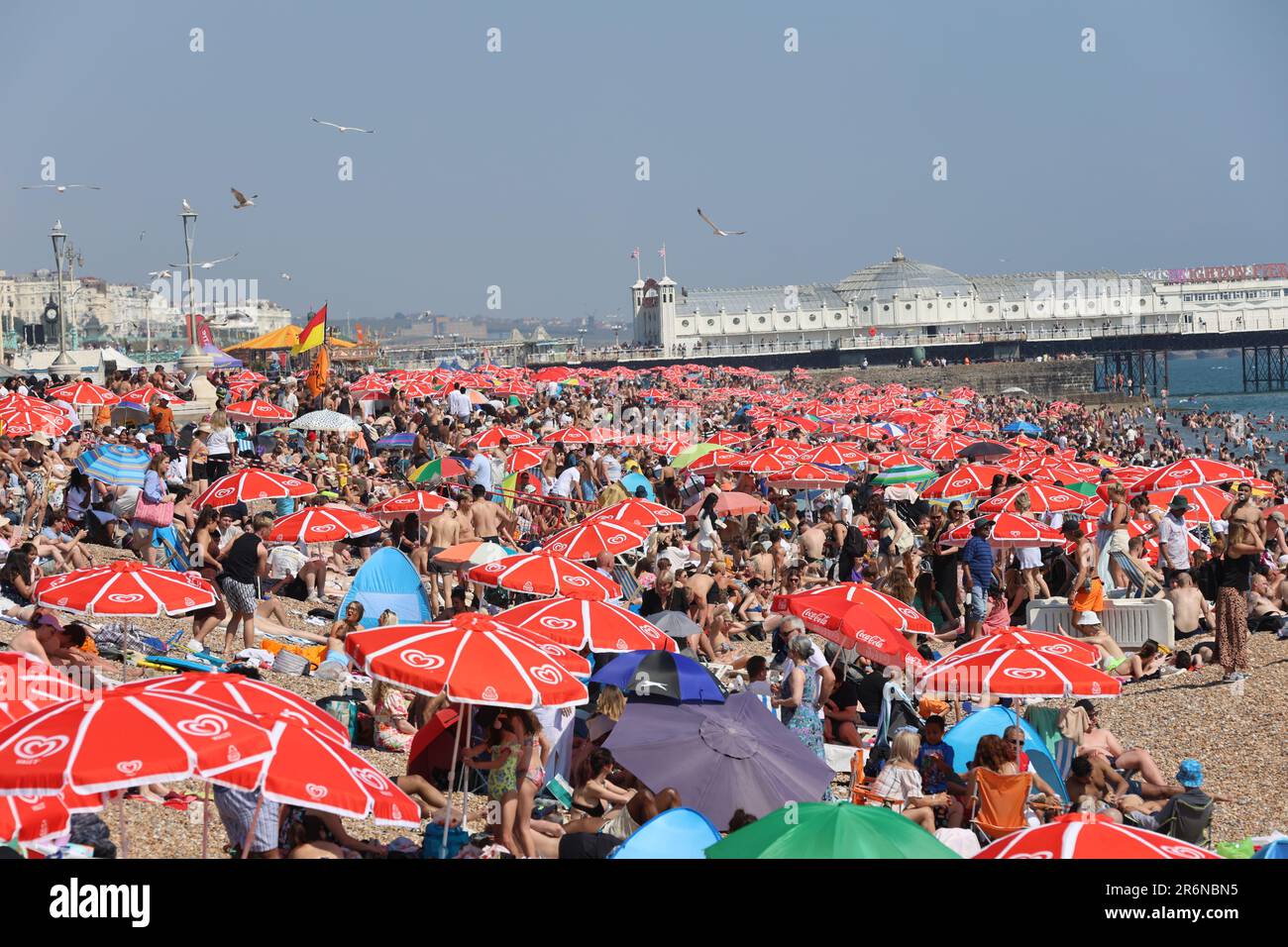Brighton, East Sussex. 10th June 2023. UK Weather:Brighton packed to ...