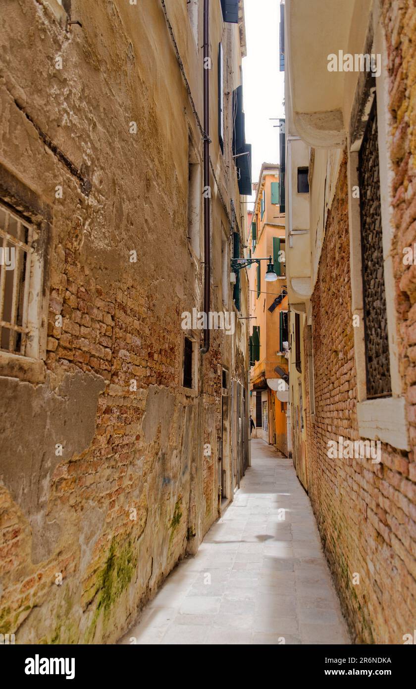 Time-Worn Brick Alleys of Venice Stock Photo - Alamy
