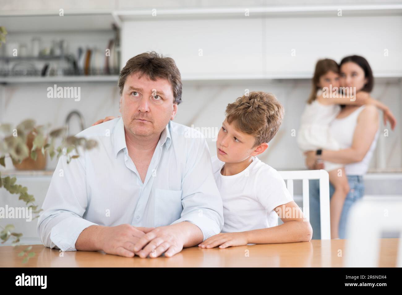 Little son asks his father to make peace with his mother after domestic ...