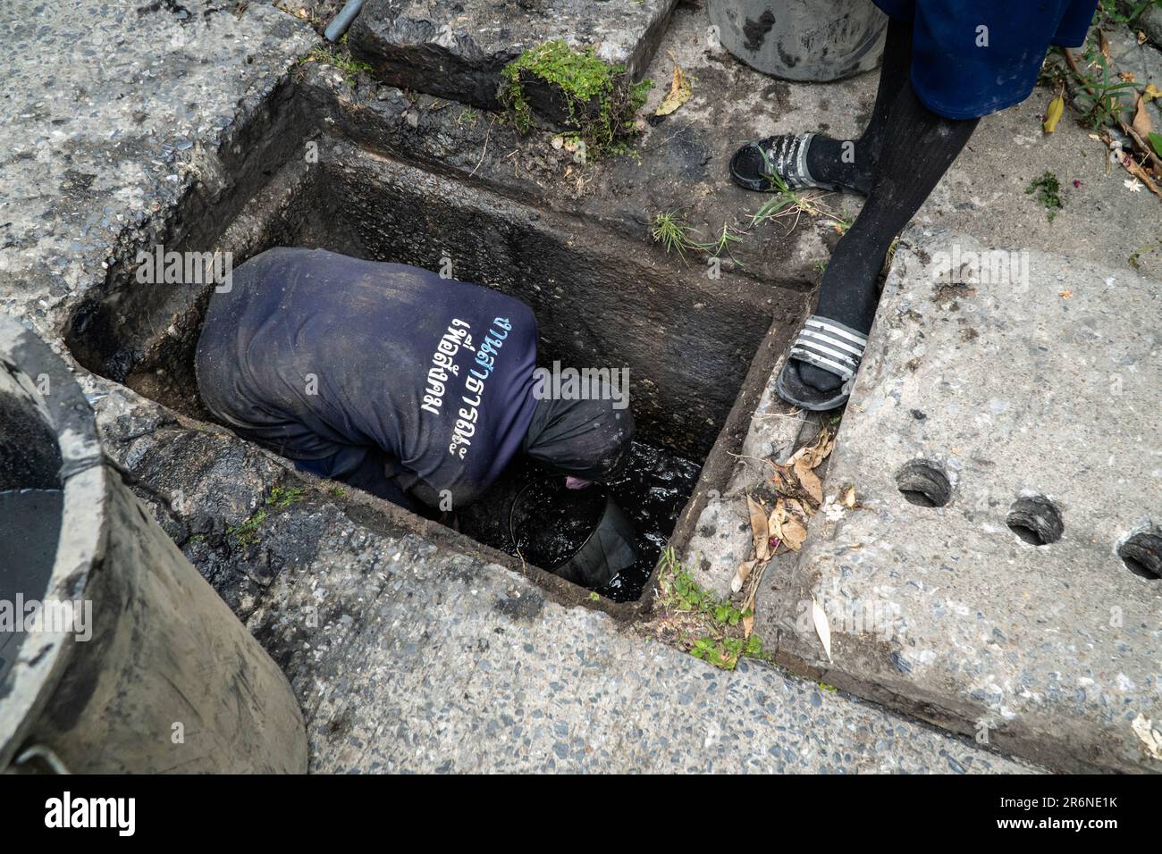 Thai inmates hi-res stock photography and images - Alamy