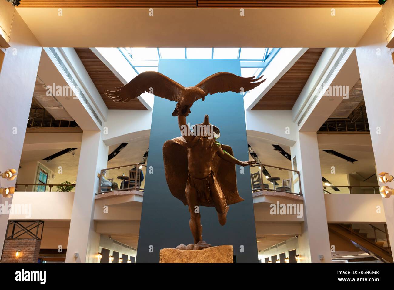 Artist Lincoln Fox’s sculpture “Dream of Flight” at Albuquerque ...