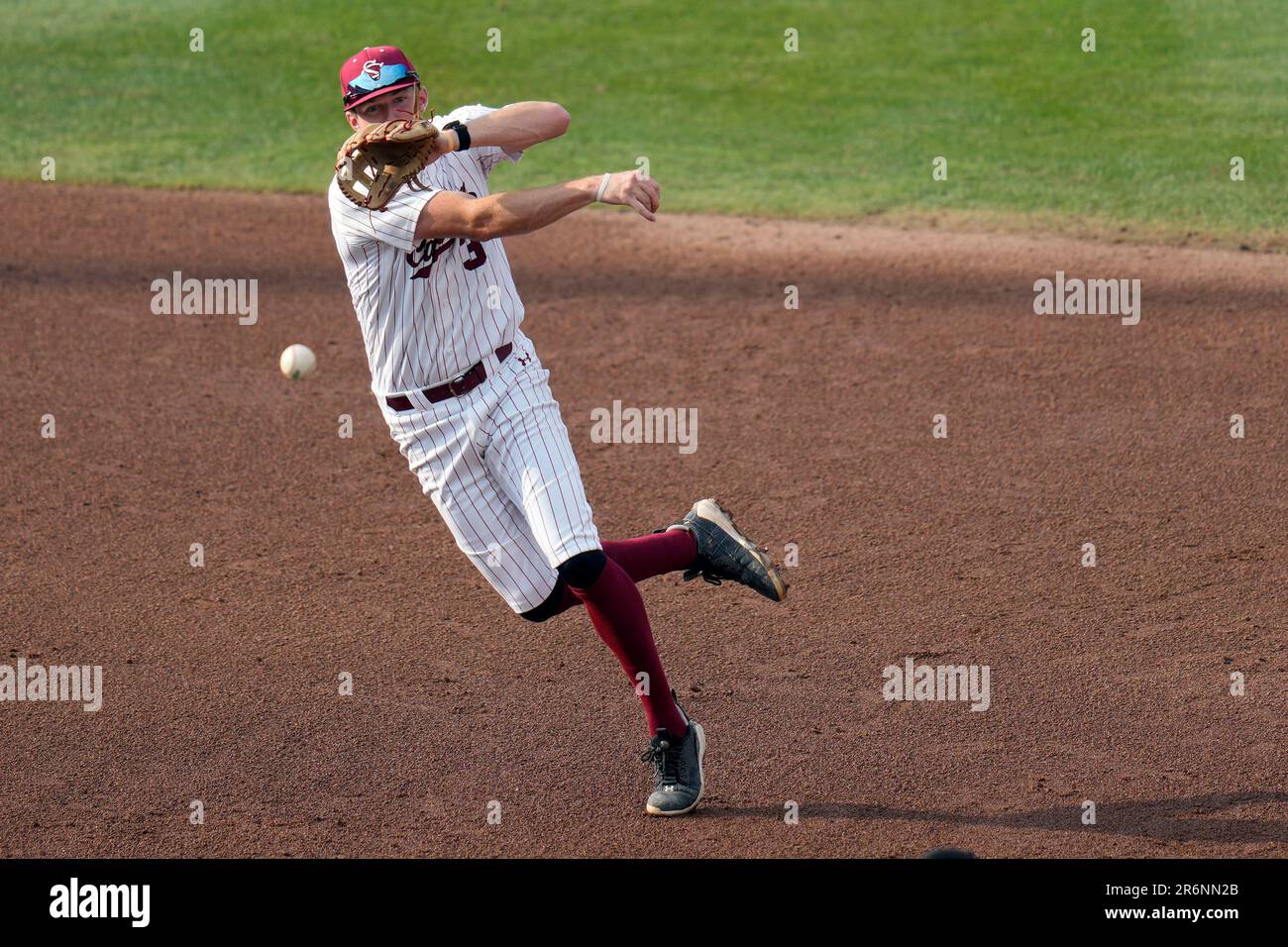 South Carolina shortstop Braylen Wimmer throws out Florida's Richie ...