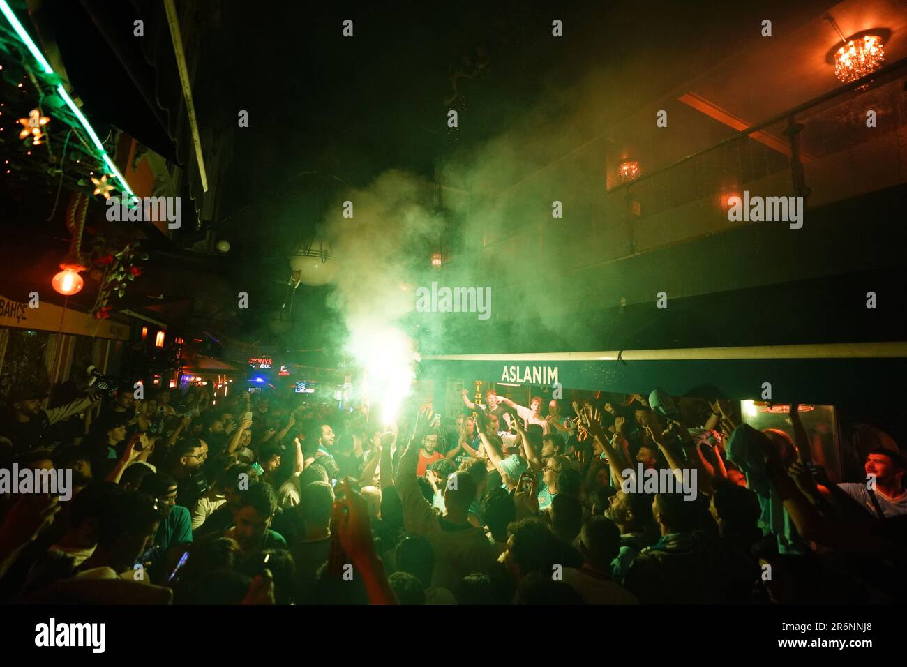Man City fans celebrate their teams victory in central Istanbul ...
