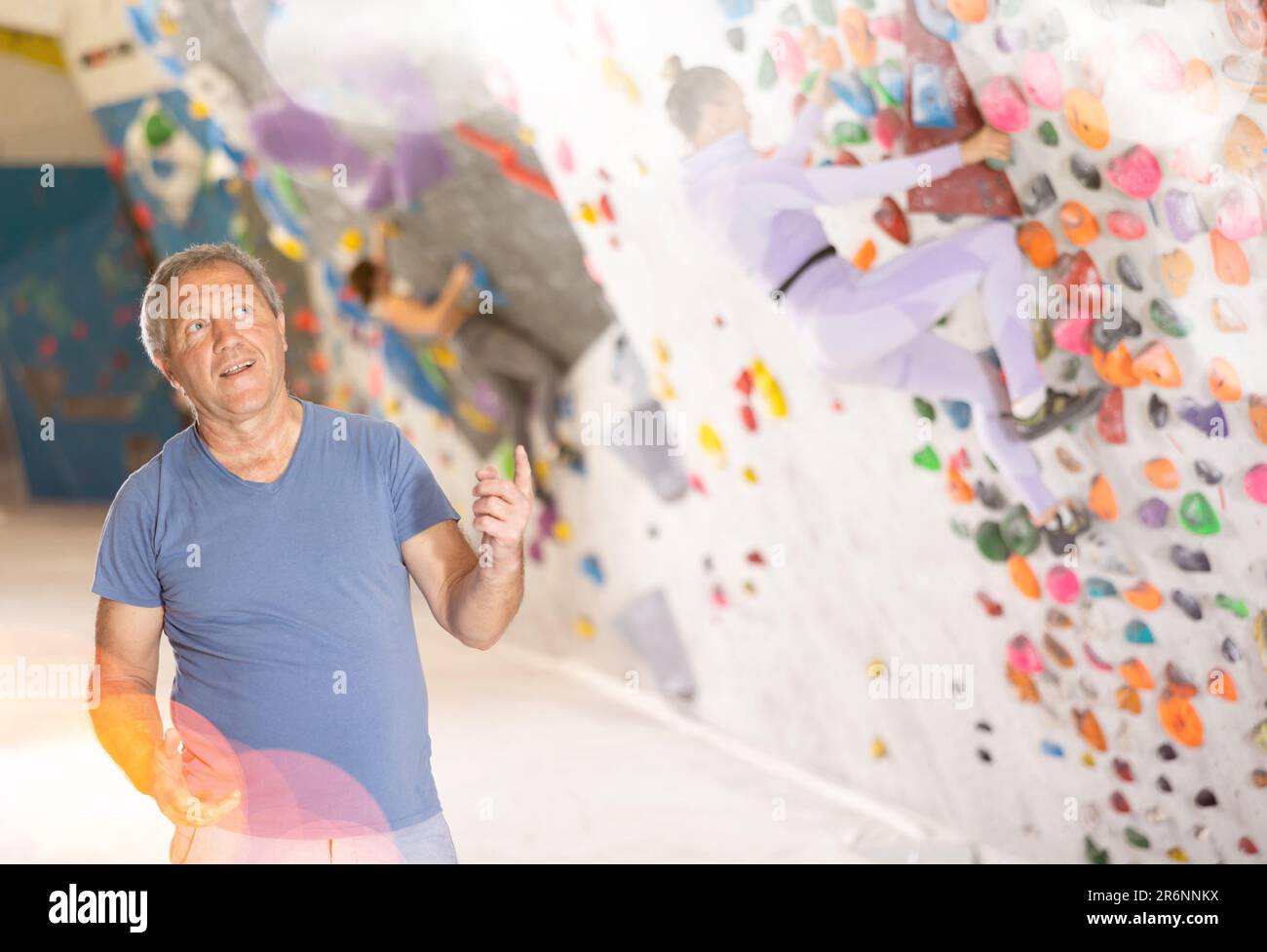 Workout in climbing center hi-res stock photography and images - Alamy