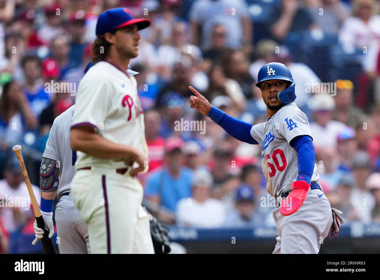 Los Angeles Dodgers' Mookie Betts, right, celebrates after scoring past ...