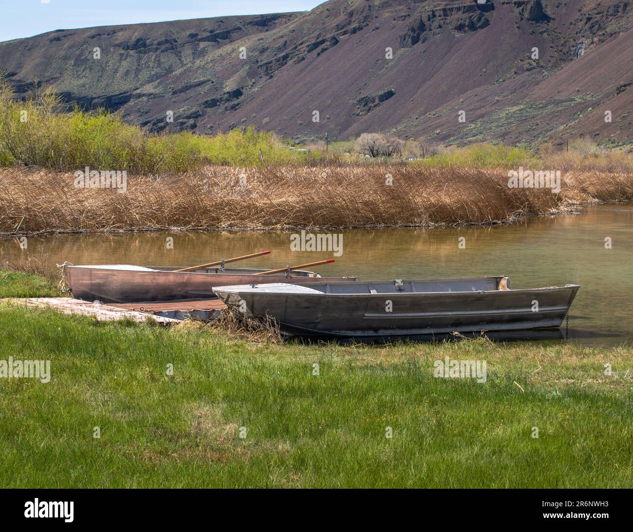 Boats at sun lakes state park hi-res stock photography and images - Alamy
