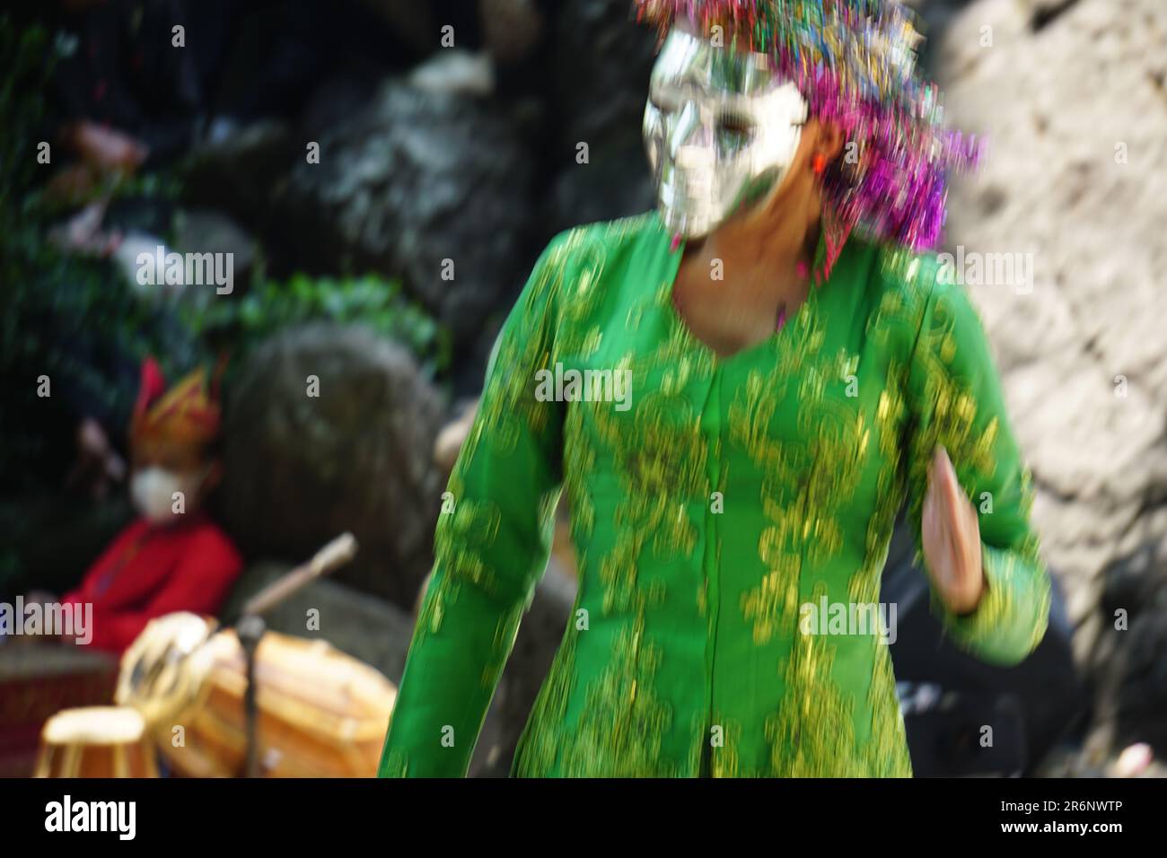 DidiK Nini Towok Performs dance on selomangleng performance art. He is ...
