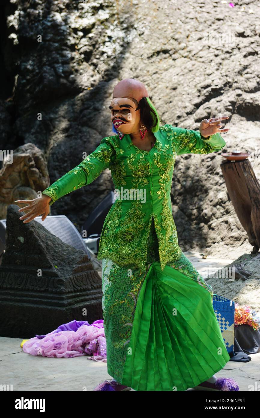 DidiK Nini Towok Performs dance on selomangleng performance art. He is ...