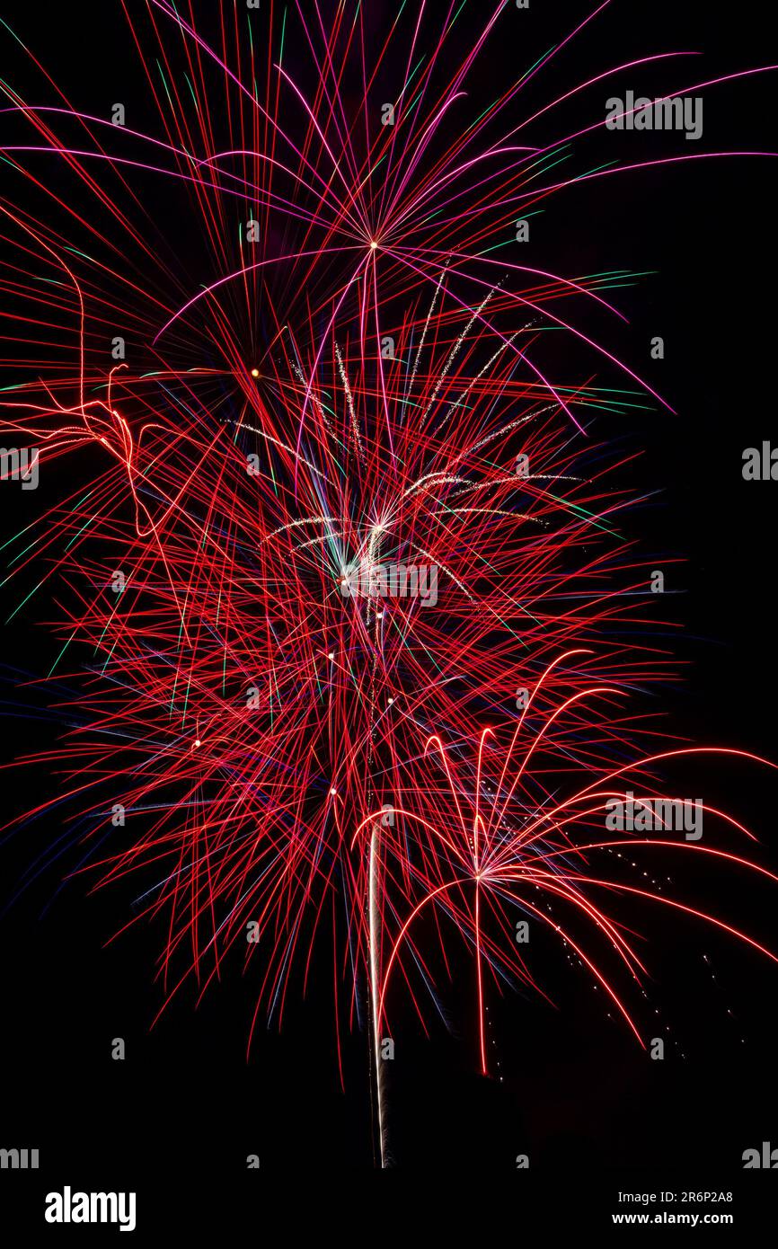 Red glowing fireworks hi-res stock photography and images - Alamy