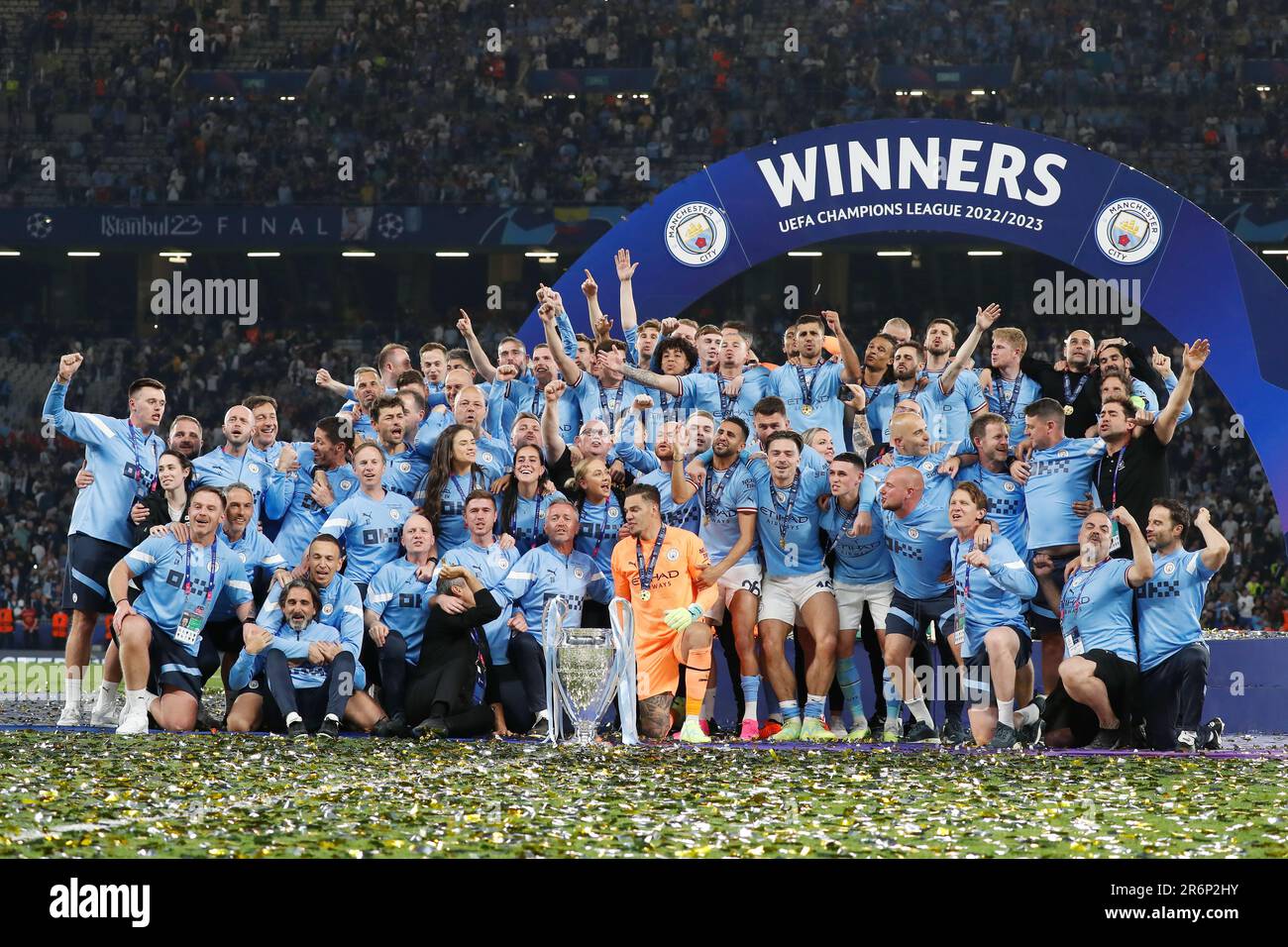 Istanbul, Turkey. 10th June, 2023. Manchester City team group (ManC ...