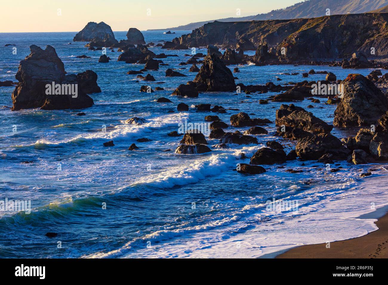 Rugged coastal photos hi-res stock photography and images - Alamy