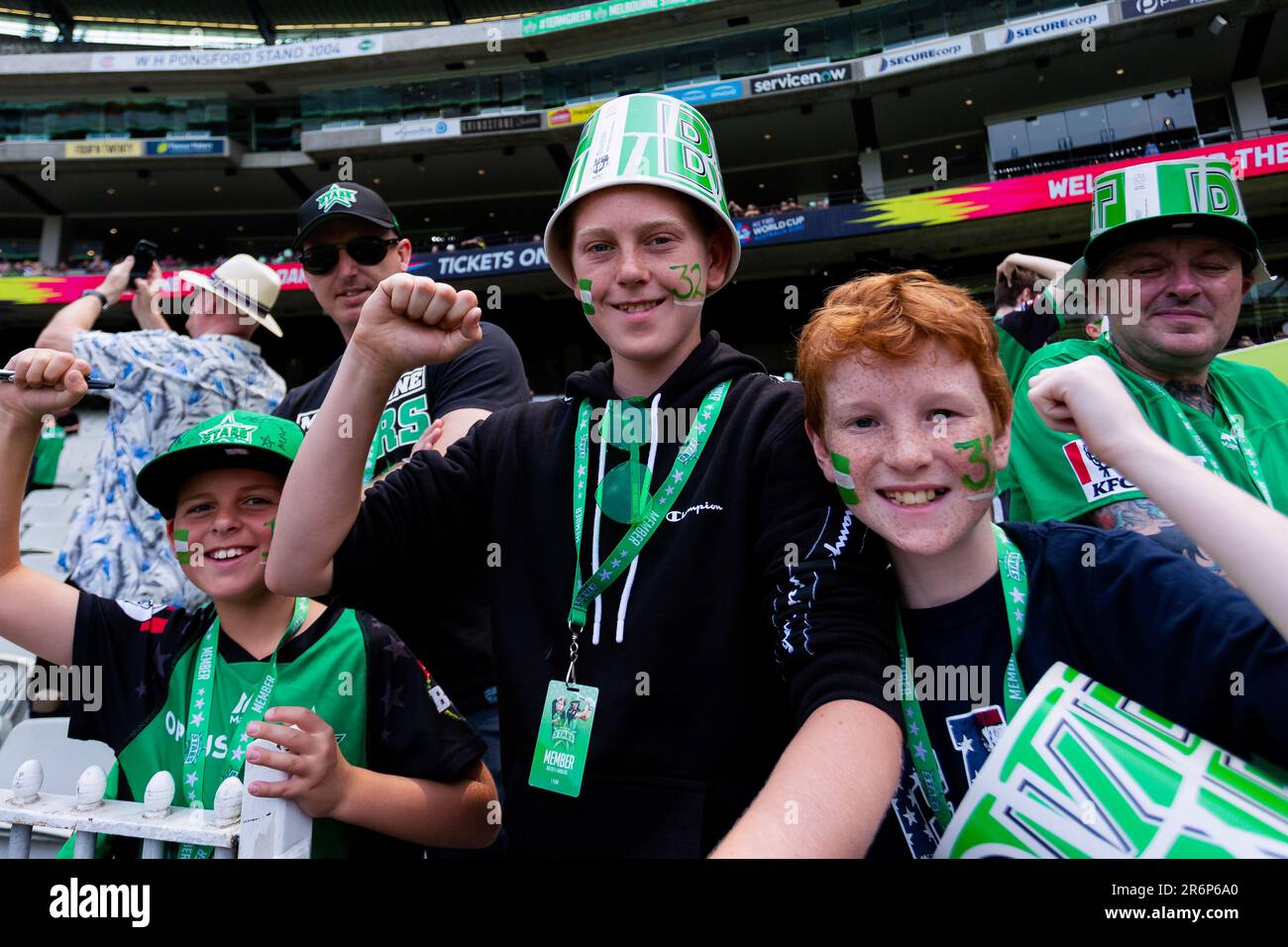 Perth cricket fans hi-res stock photography and images - Alamy