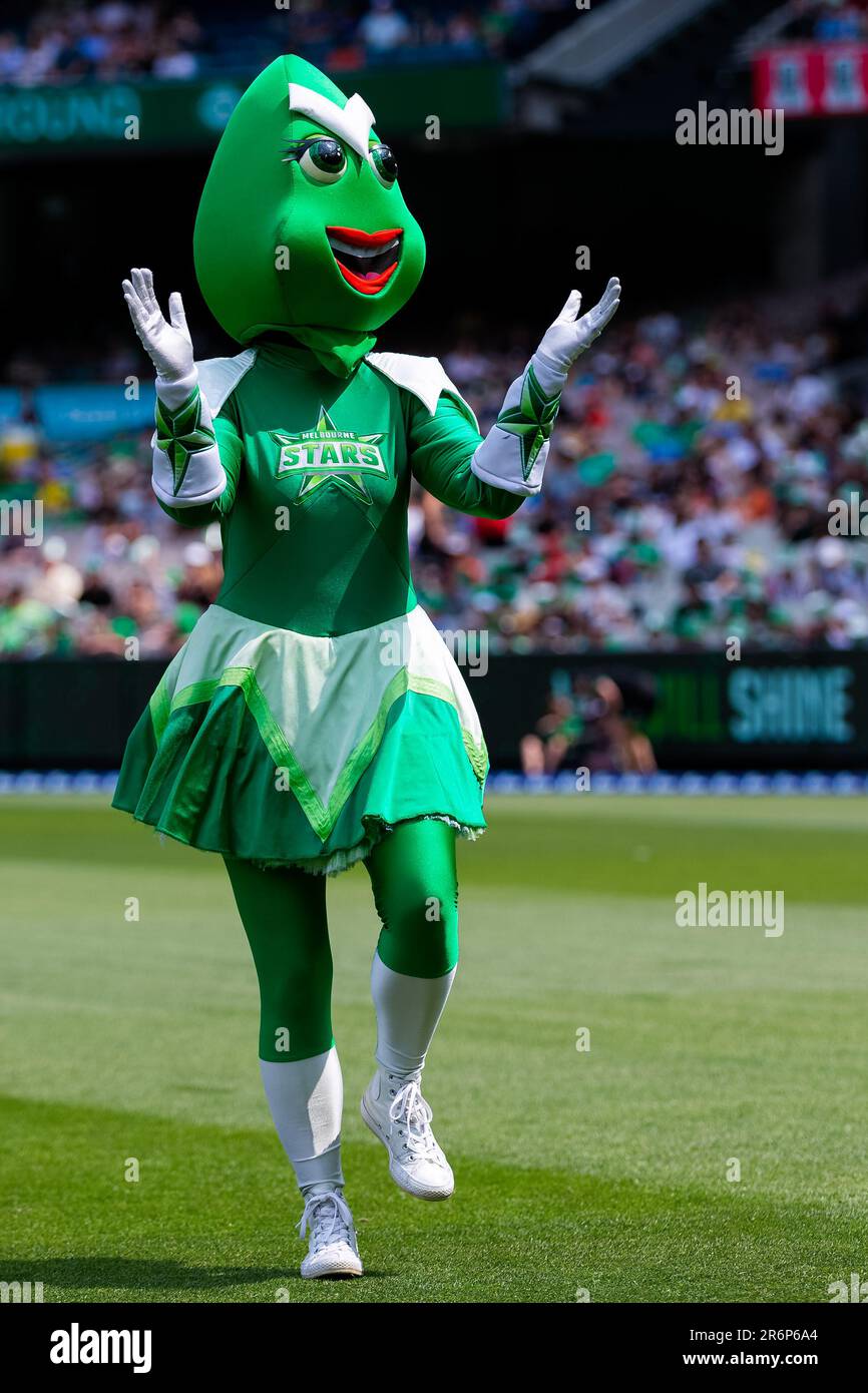 MELBOURNE, AUSTRALIA - JANUARY 18: Starlet during the Big Bash League ... MELBOURNE, AUSTRALIA - JANUARY 18: Starlet during the Big Bash League ...
