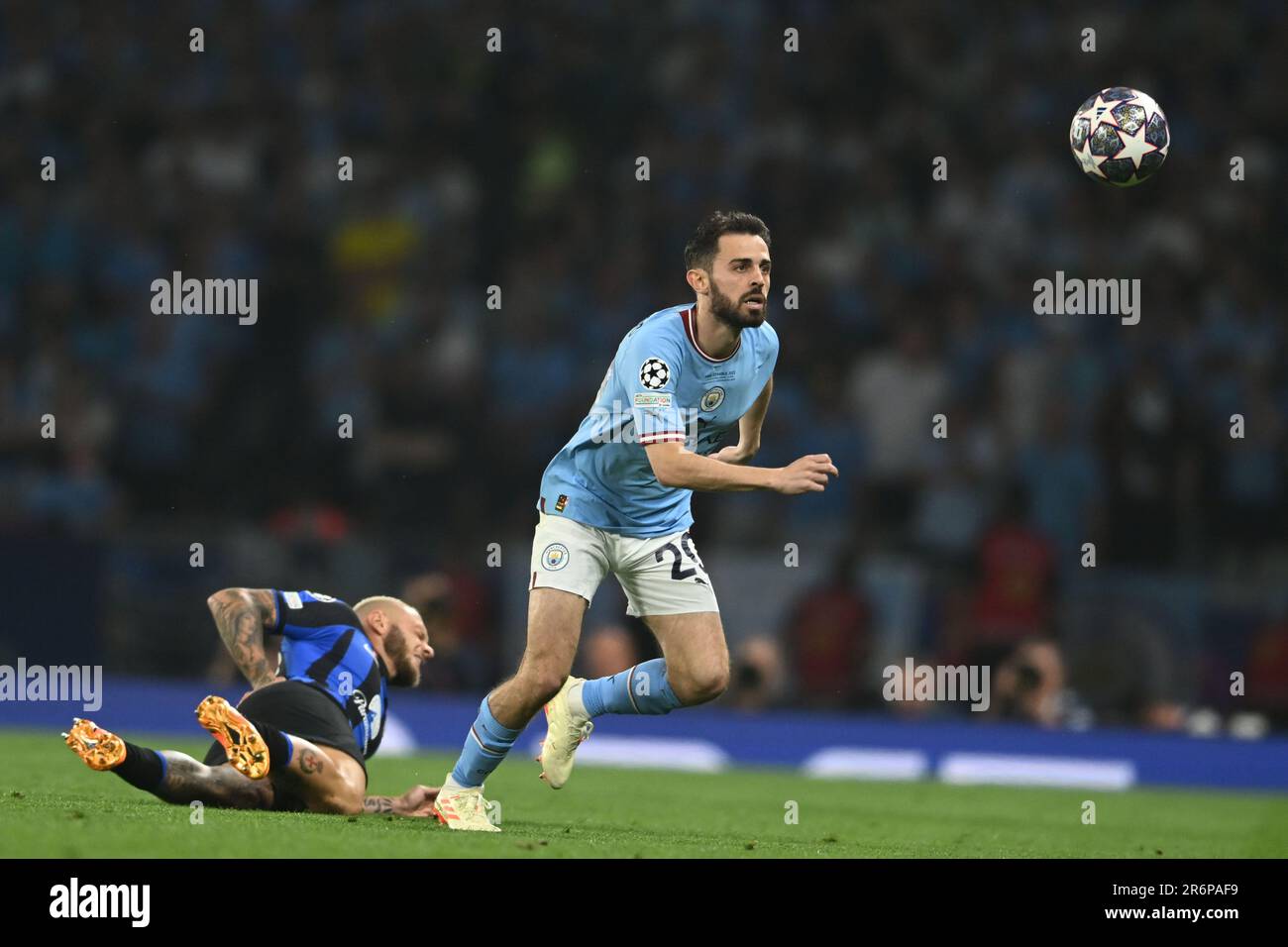 Istanbul, Turkey. 10th June 2023. Bernardo Silva (Manchester City)Federico Dimarco (Inter ...
