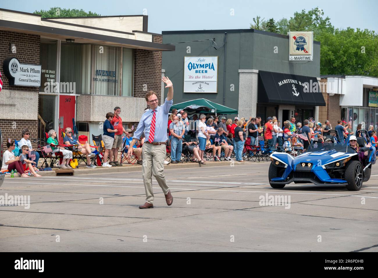 Spectators and participants of the flag day parade in Appleton ...