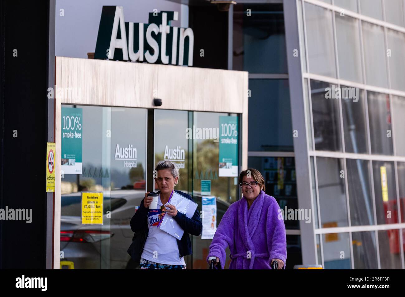 The main entrance to the Austin Hospital during COVID 19 on 16 April ...