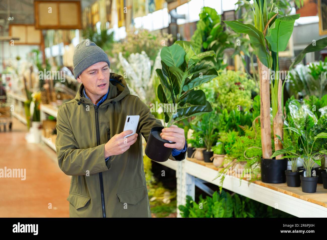 Customer scans barcode using hi-res stock photography and images - Alamy