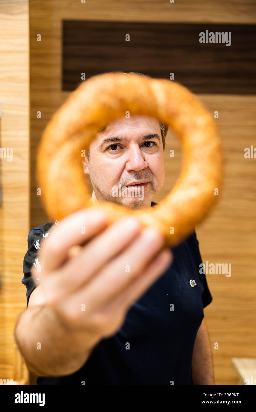 Simitrings hi-res stock photography and images - Alamy