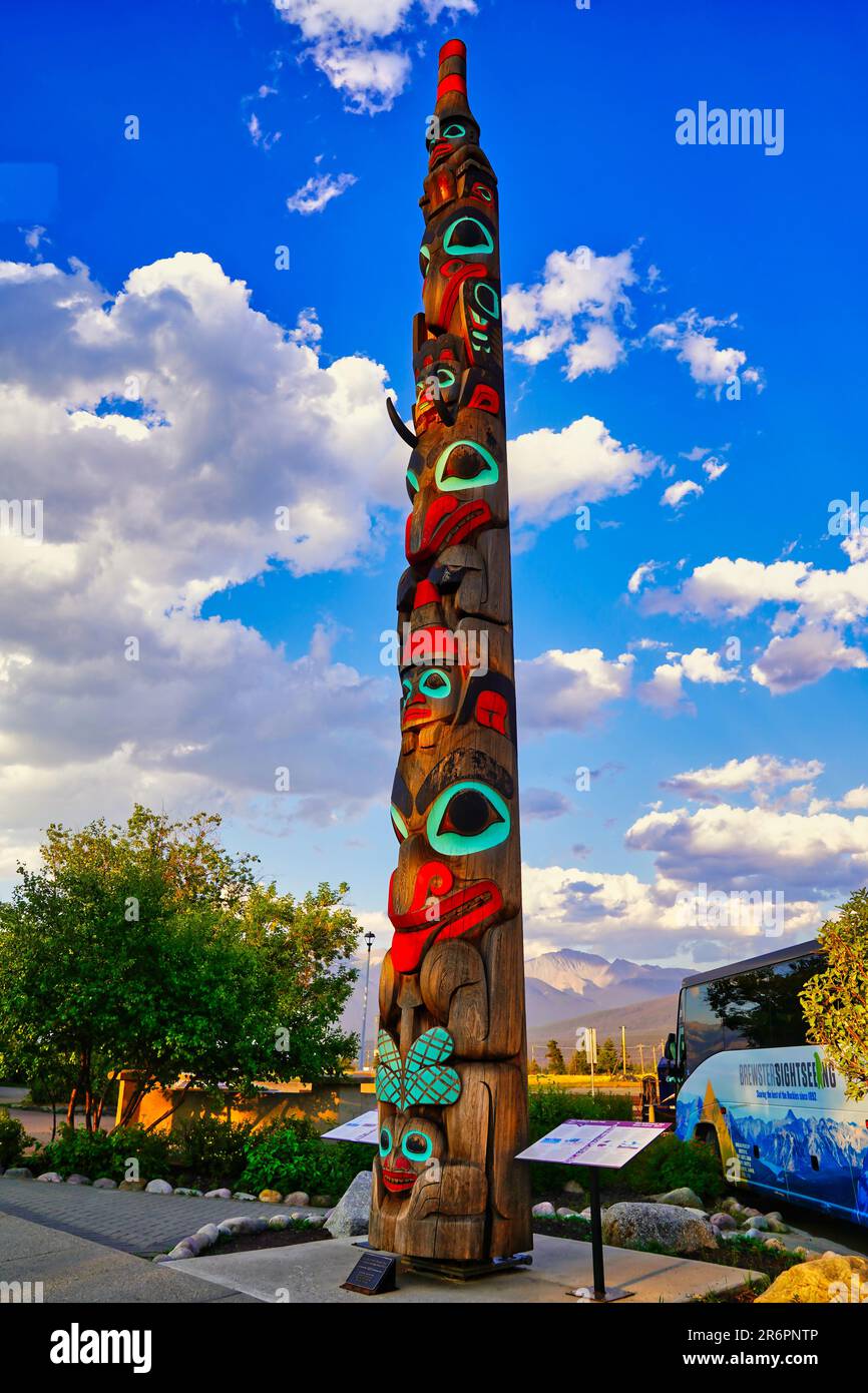 The famous Two Brothers Haida Gwaii Totem Pole stands tall in the ...