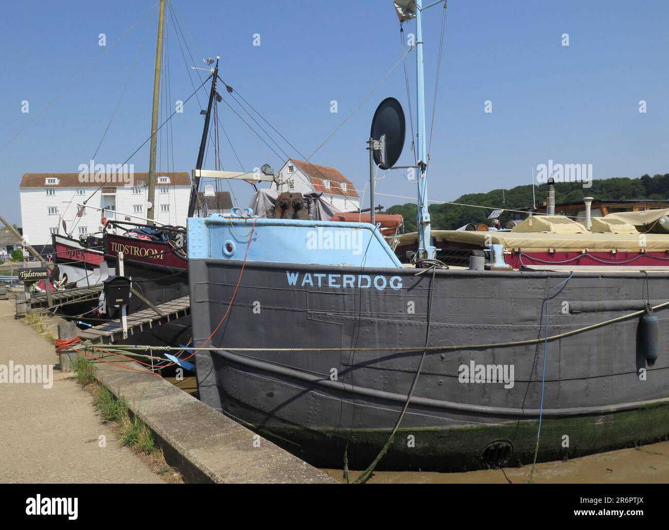 Boat boats woodbridge mooring hi-res stock photography and images - Alamy