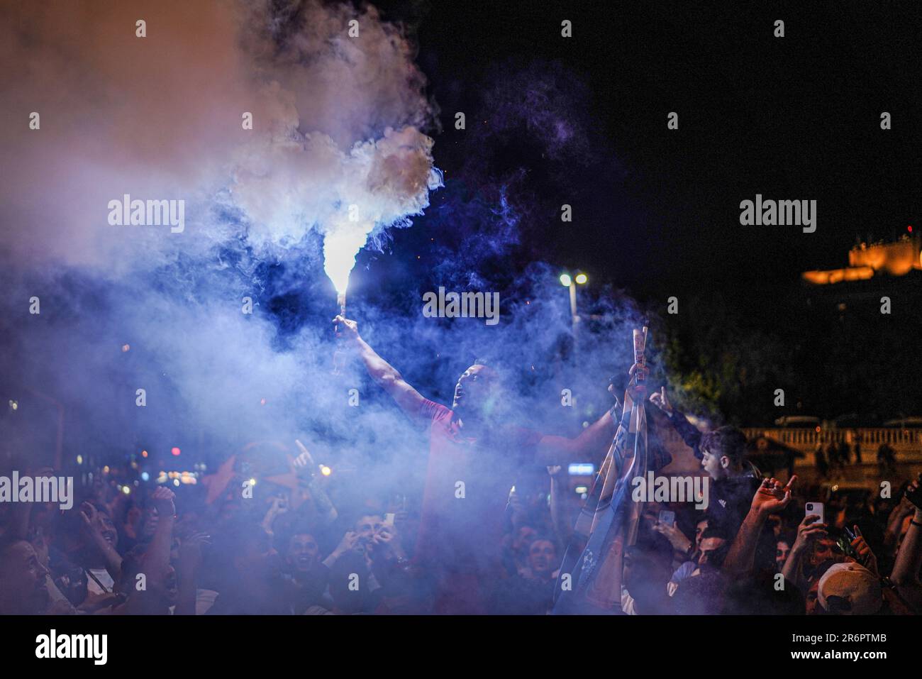 English football fans istanbul hi-res stock photography and images - Alamy