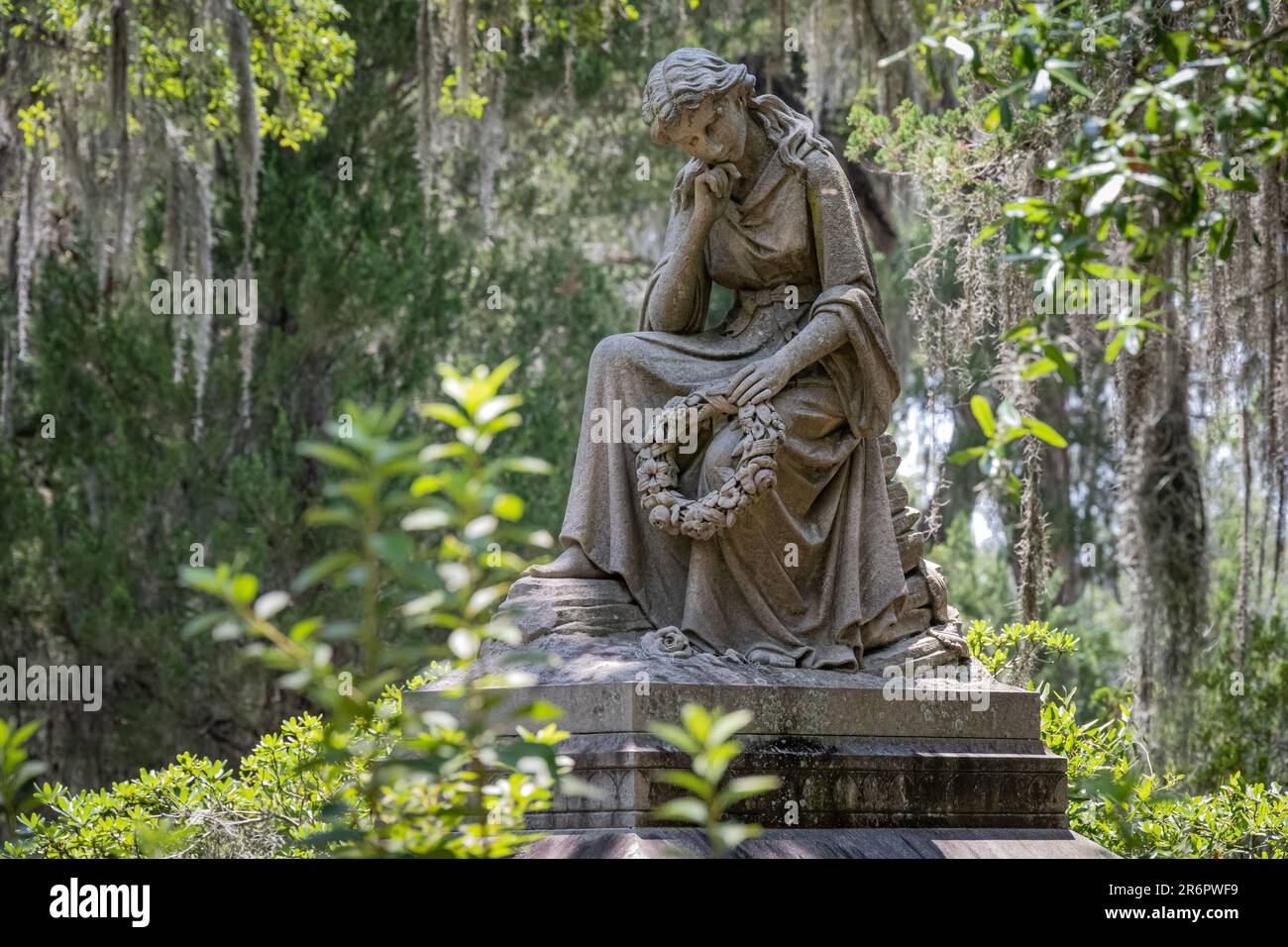Historic Bonaventure Cemetery memorial amidst Southern live oaks and ...
