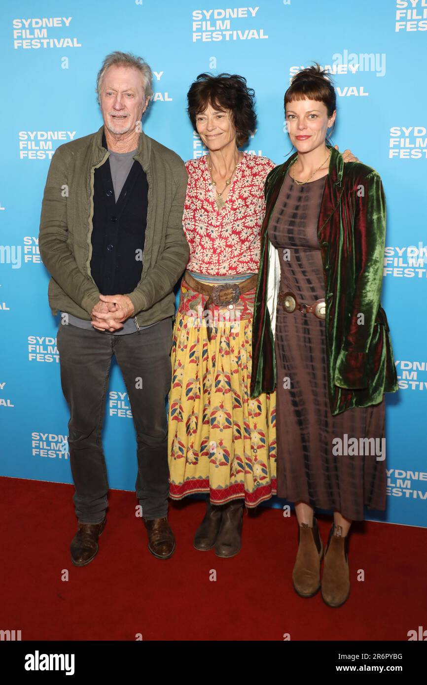 Bryan brown and rachel ward hi-res stock photography and images - Alamy