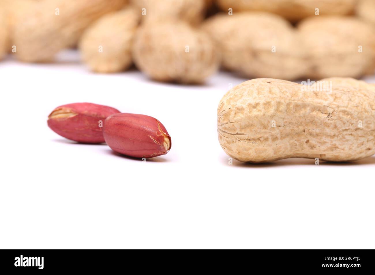 Peanut kernels hi-res stock photography and images - Alamy