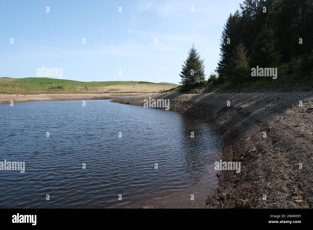 Reservoir low water uk hi-res stock photography and images - Alamy