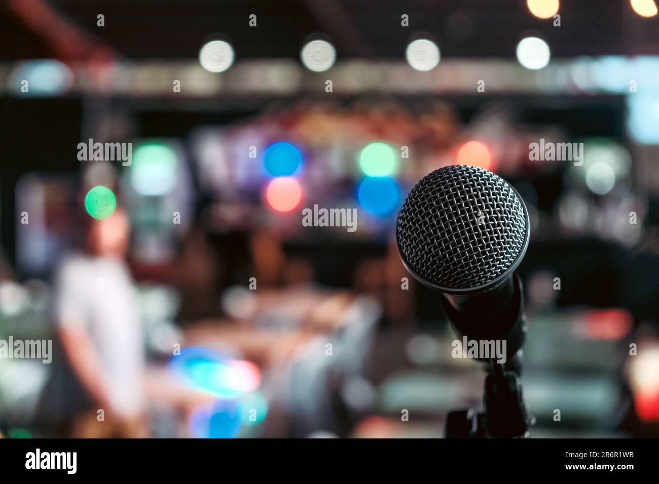 Directional noise hi-res stock photography and images - Alamy