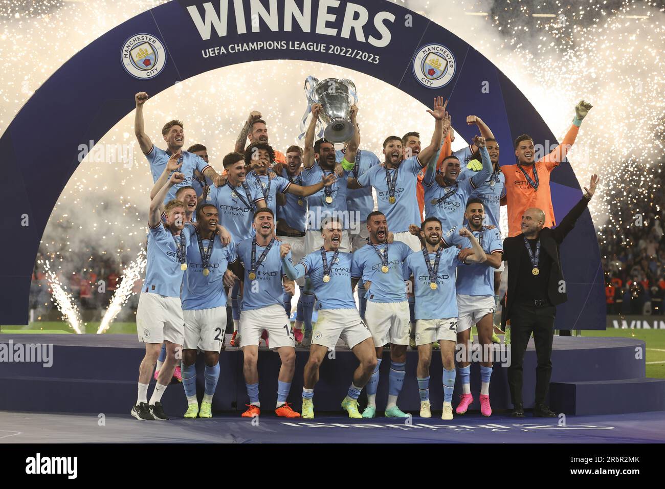 Captain Ilkay Gundogan of Manchester City and teammates celebrate ...