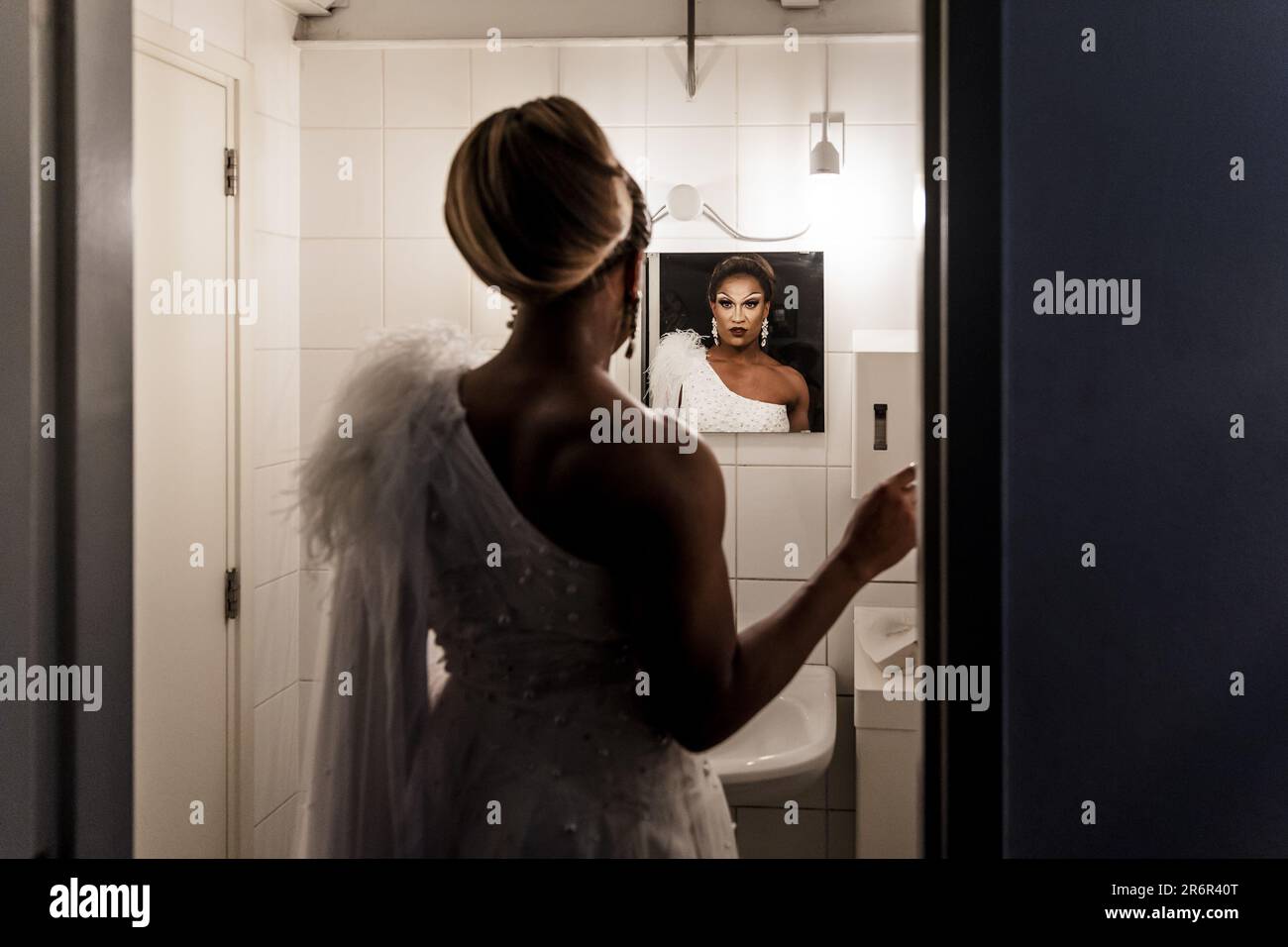 ROTTERDAM - Drag queens wait backstage to take the stage in the battle ...