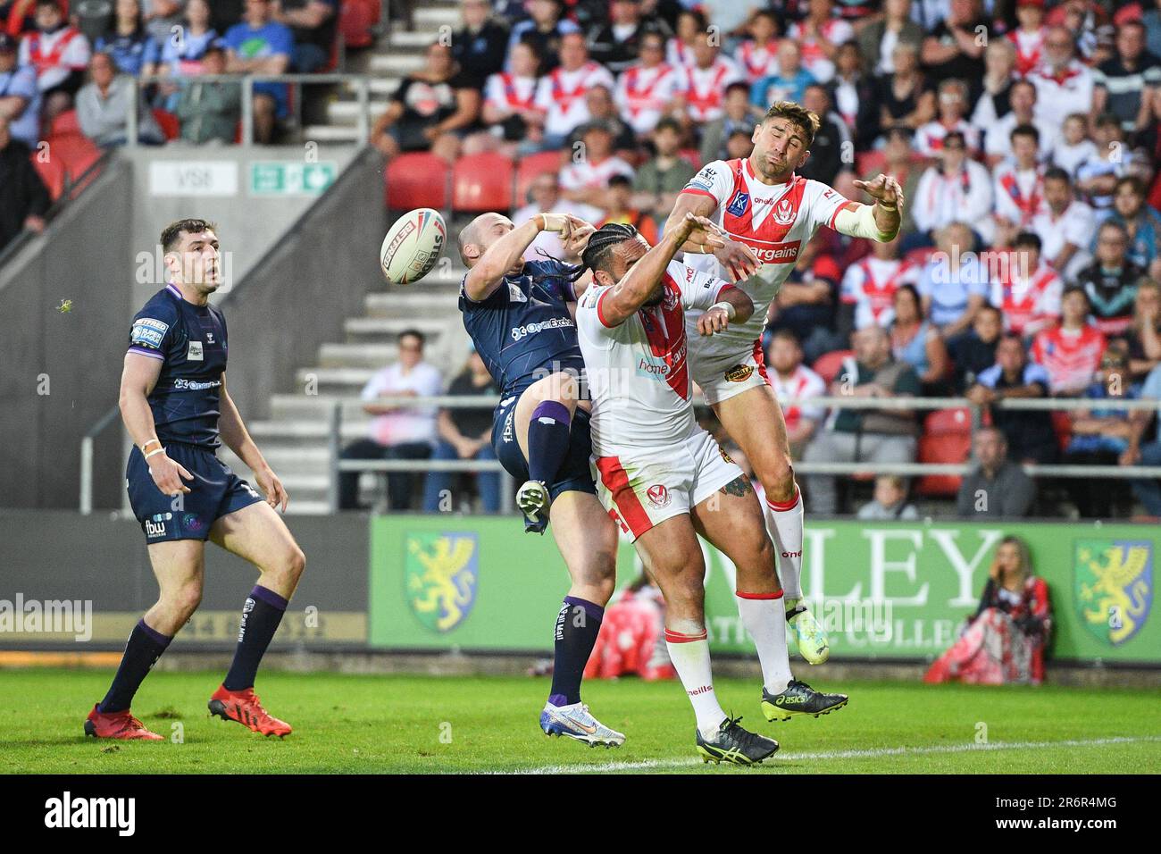 Tommy makinson st hi-res stock photography and images - Alamy