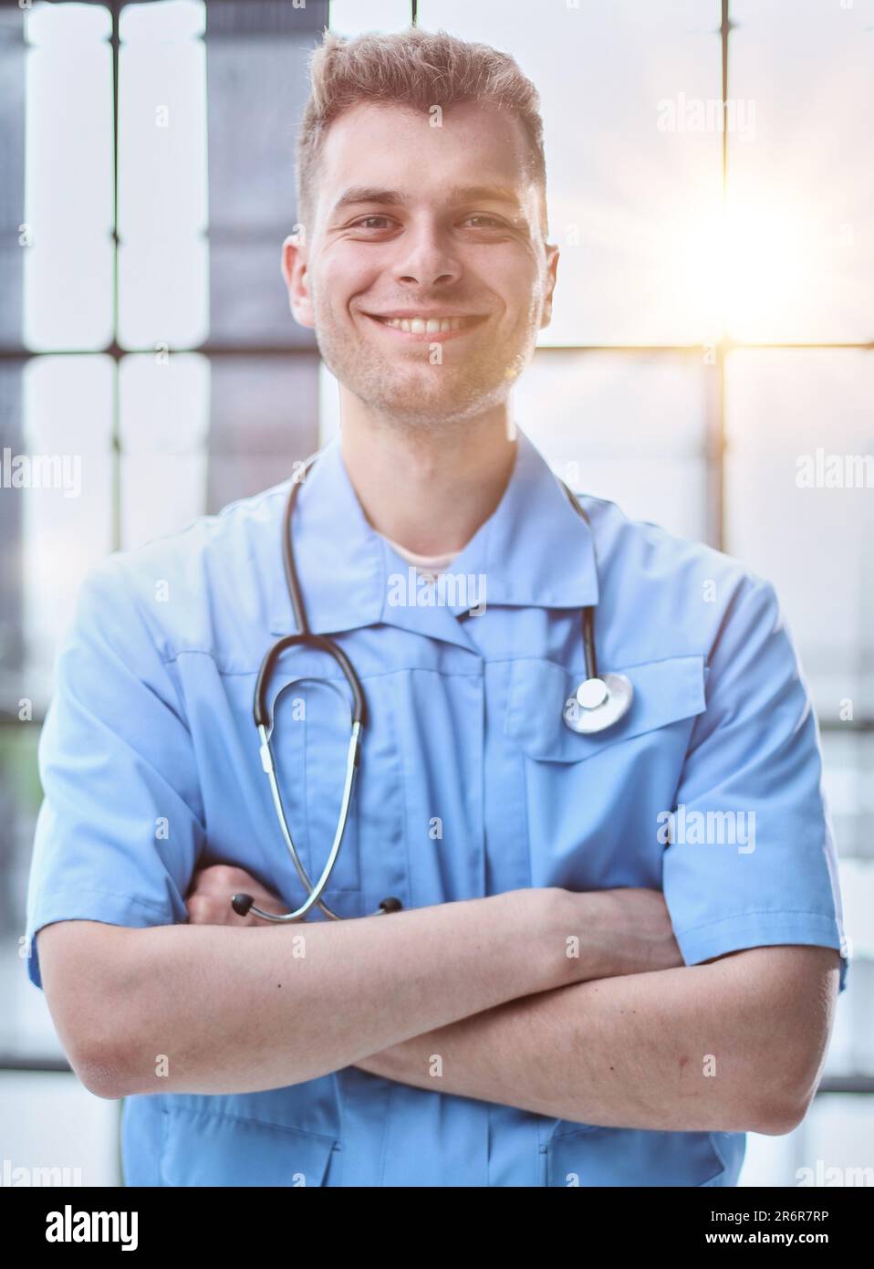 Doctor volunteer portrait happy hi-res stock photography and images - Alamy