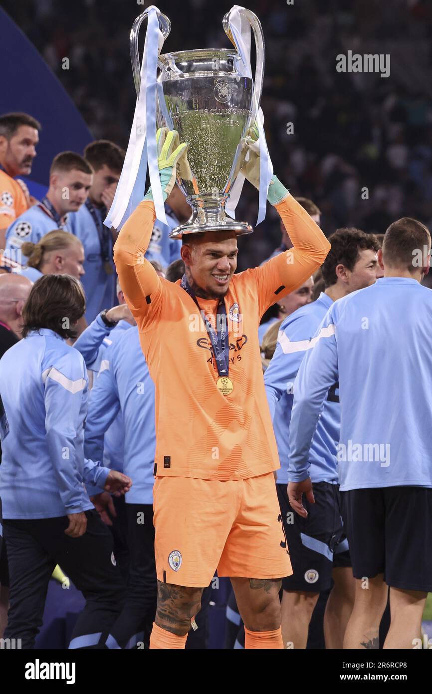 Uefa champions league trophy ceremony hi-res stock photography and ...