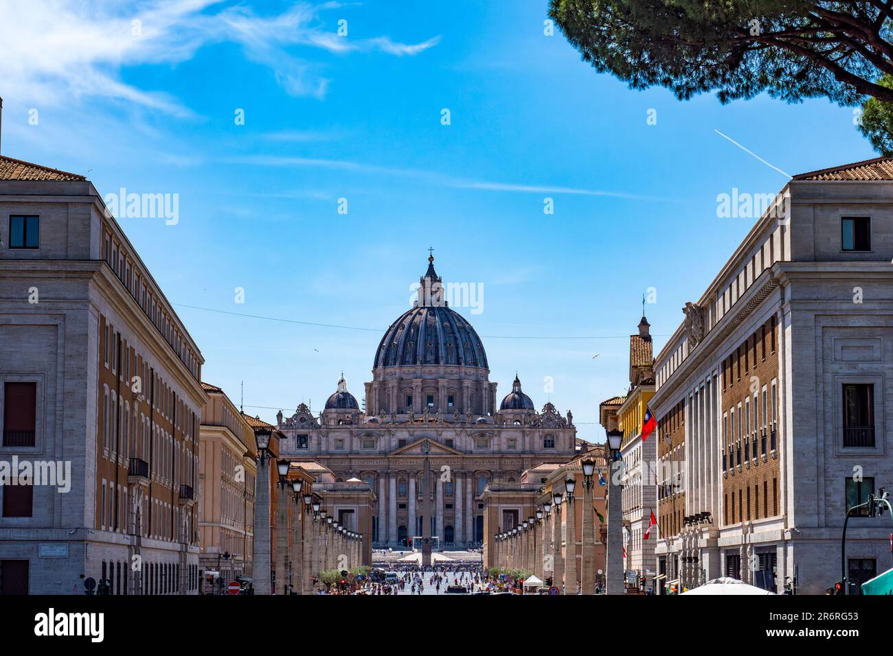 St. Peter's Basilica in Rome Stock Photo - Alamy