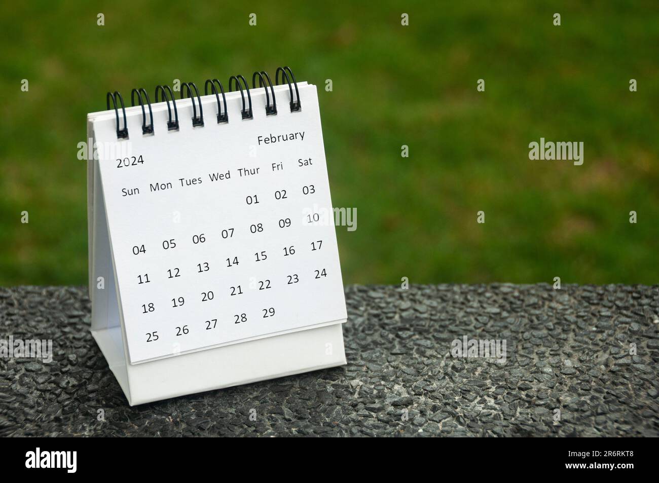 February 2024 table calendar with customizable space for text. Calendar ...