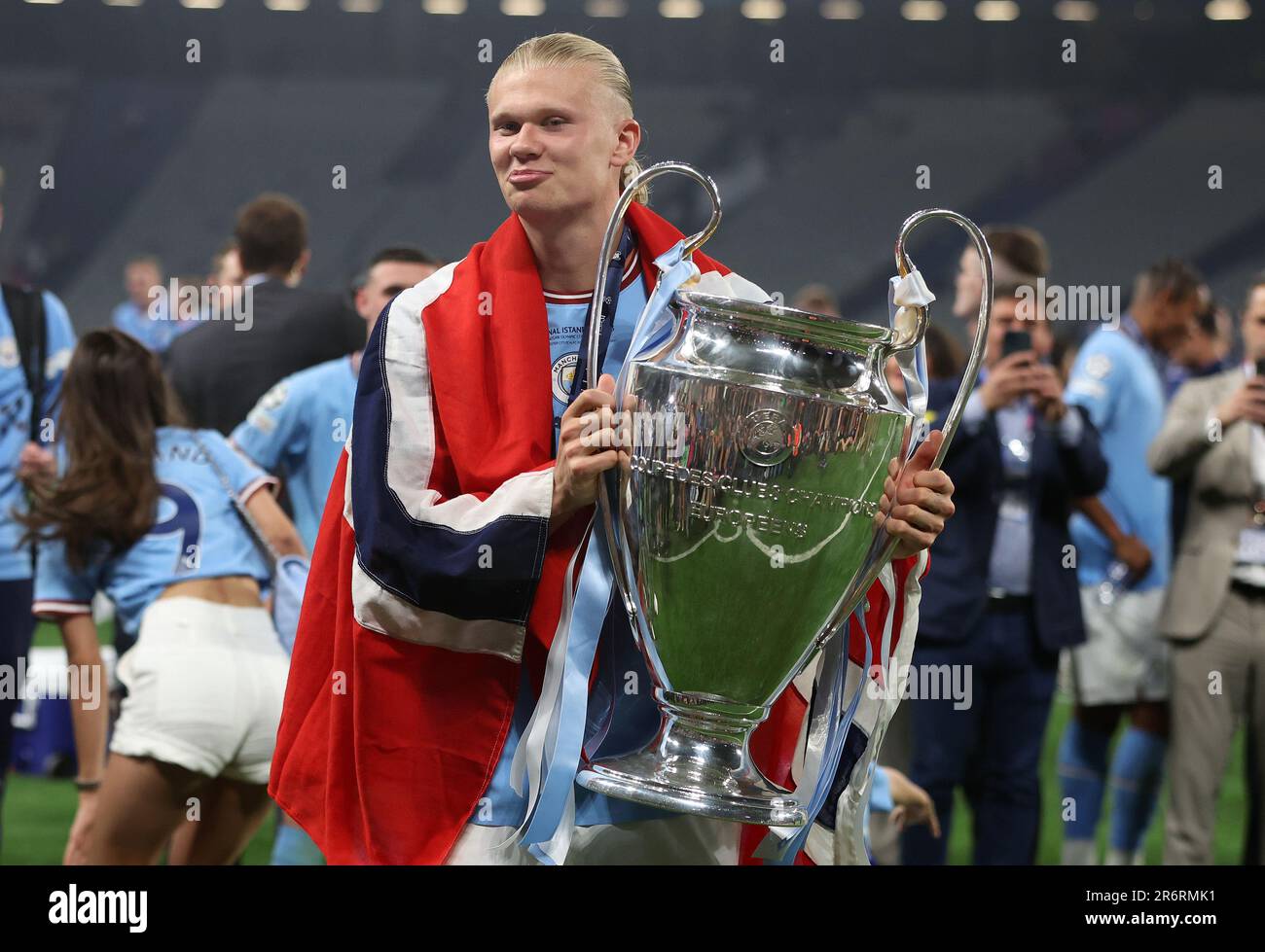 Erling haaland champions league trophy hi-res stock photography and ...