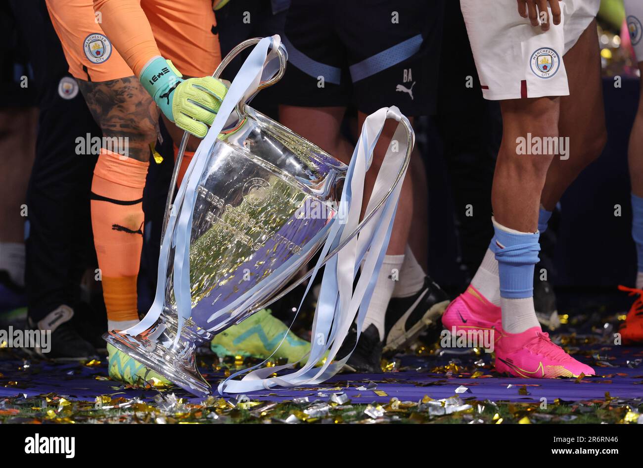 Istanbul, Turkey. 10th June, 2023. Ederson of Manchester City grabs the ...