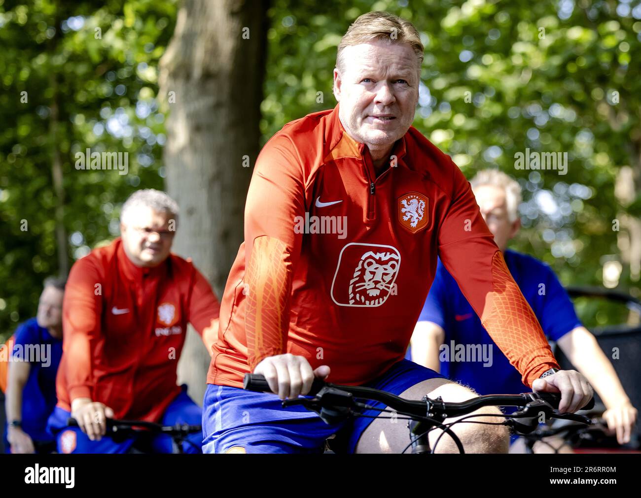 ZEIST - National coach Ronald Koeman during a training session of the ...