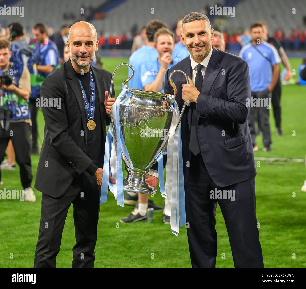 Pep guardiola man city celebrate hi-res stock photography and images ...