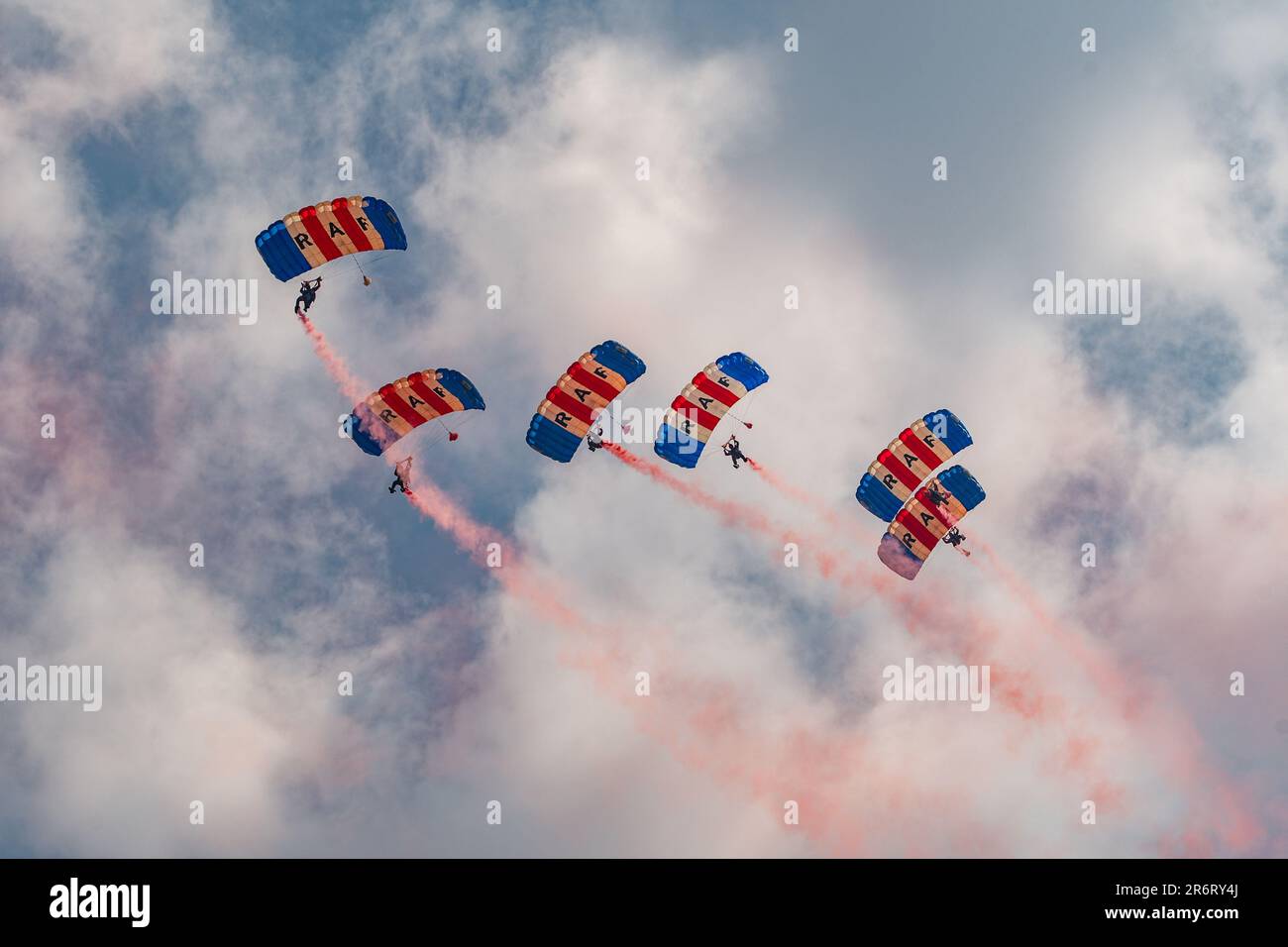 Raf hercules images hi-res stock photography and images - Alamy