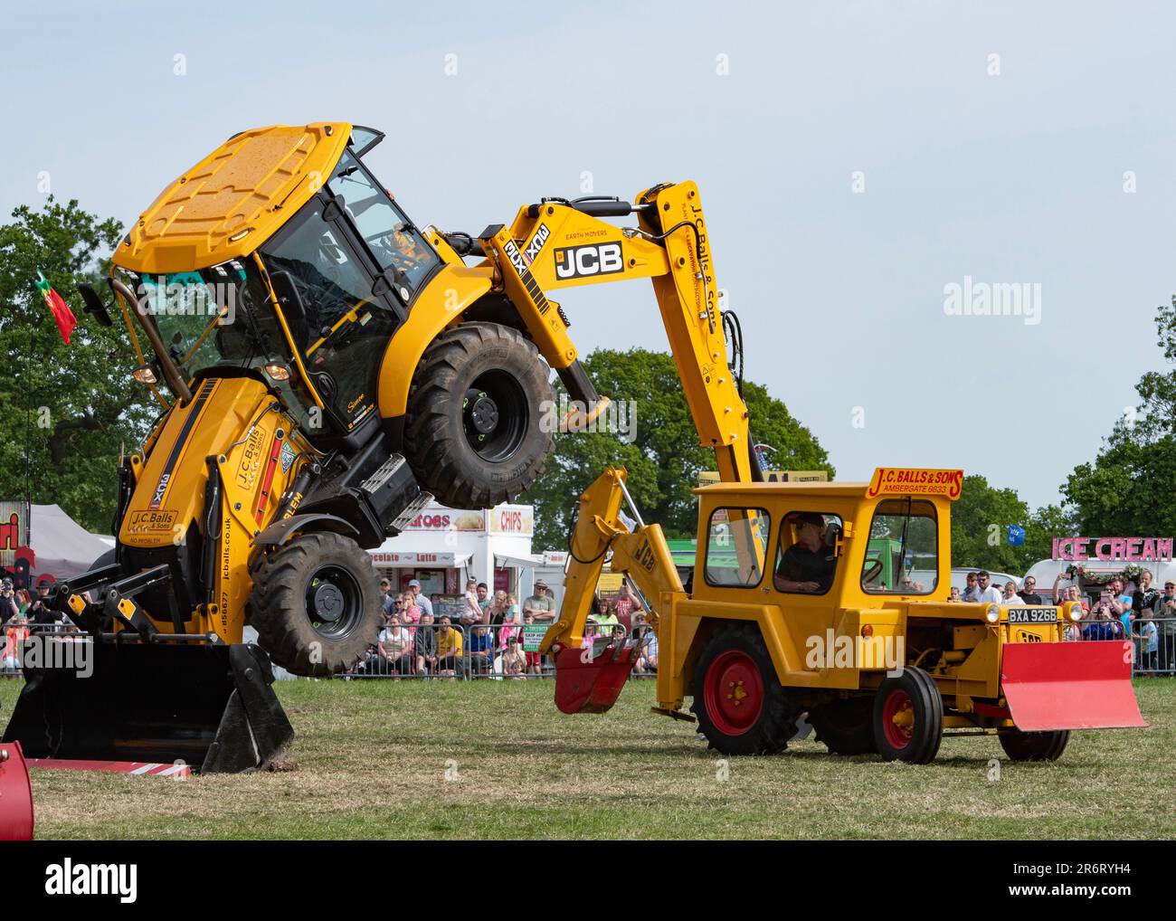 Dancing Diggers - Smallwood Steam & Vintage Rally 2023 Stock Photo - Alamy