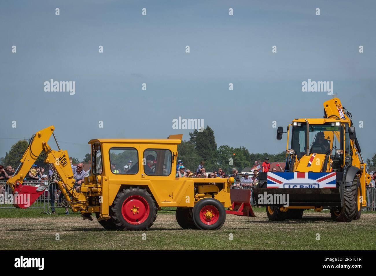 Dancing Diggers - Smallwood Steam & Vintage Rally 2023 Stock Photo - Alamy